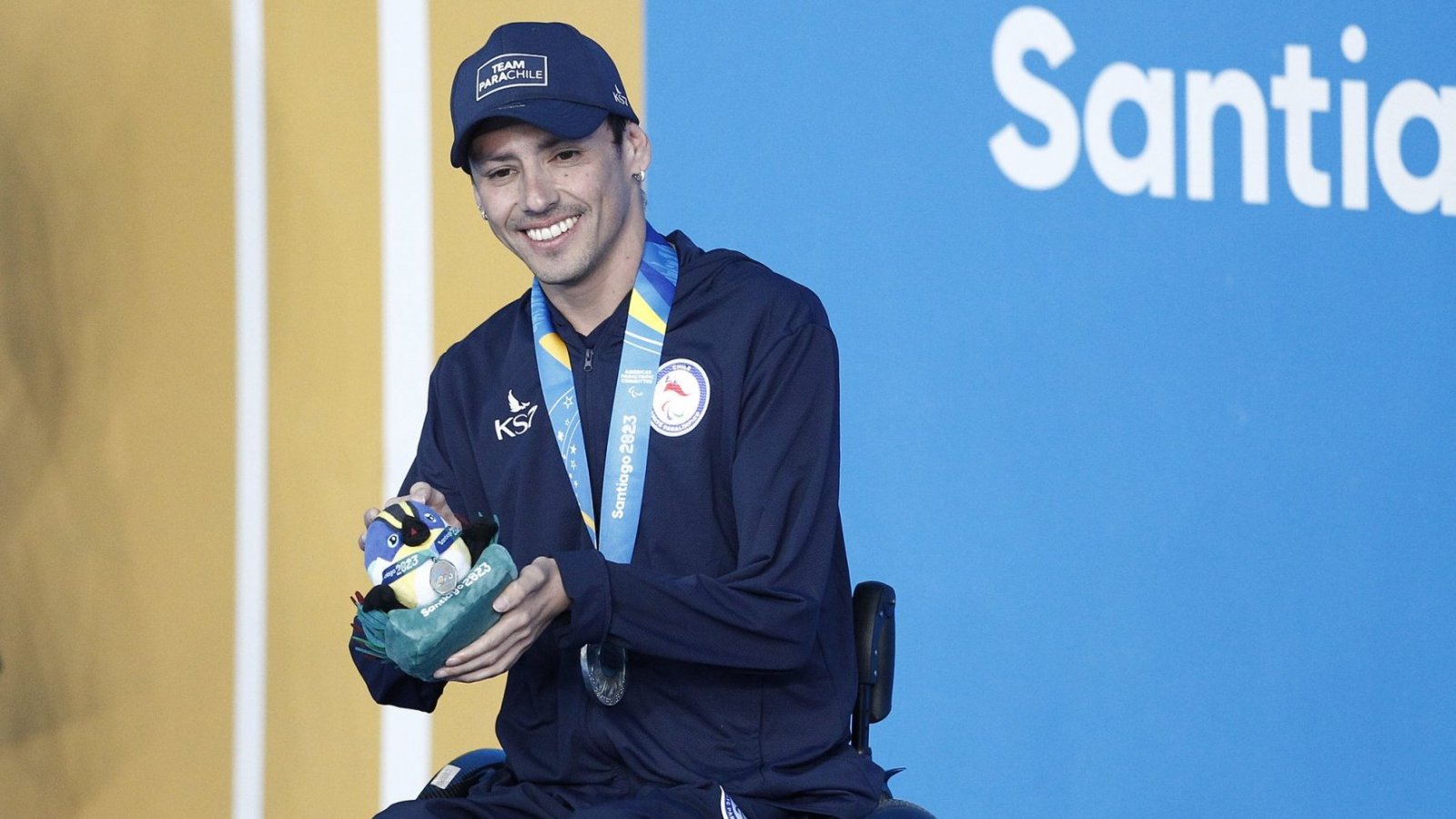 Medallista paralímpico Alberto Abarza sufre violento robo de su silla de ruedas en Maipú – Chile ...